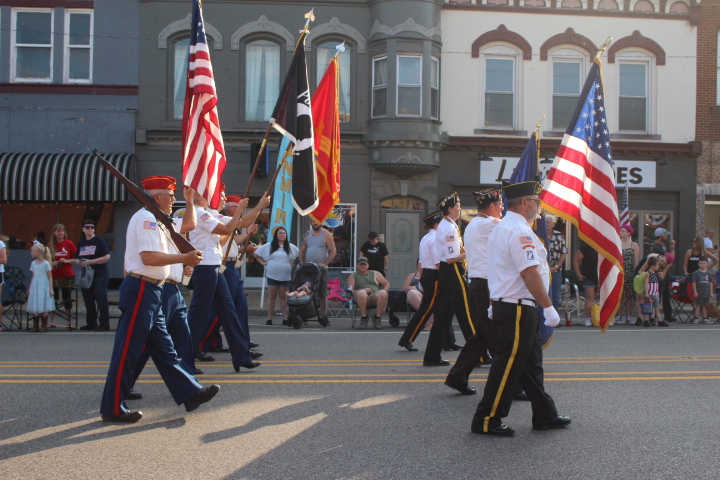 Jersey County Fair parade strolls down State Street – River County News