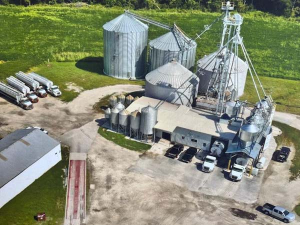 Cloverleaf Feed Company celebrates 75 years – River County News