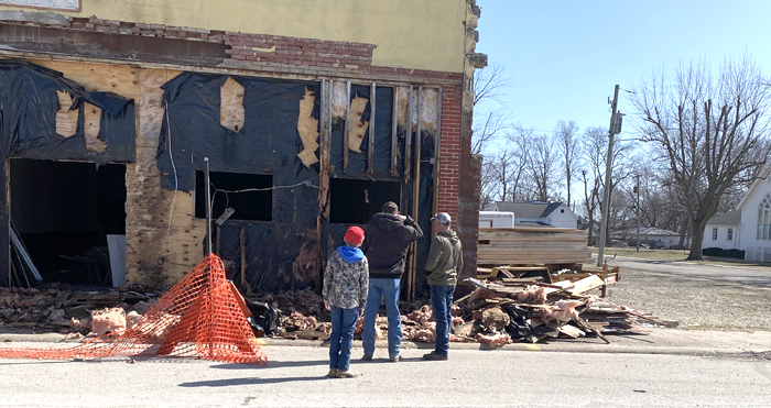 New storefront in Pleasant Hill – River County News