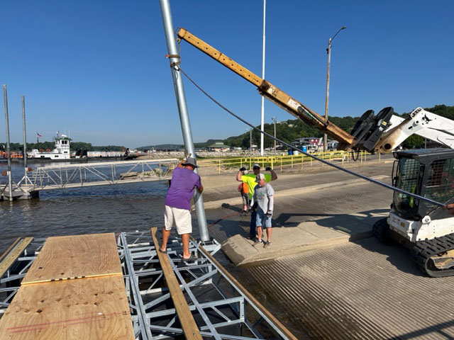 Boaters welcome new public boat docks at Grafton’s Lighthouse Park ...